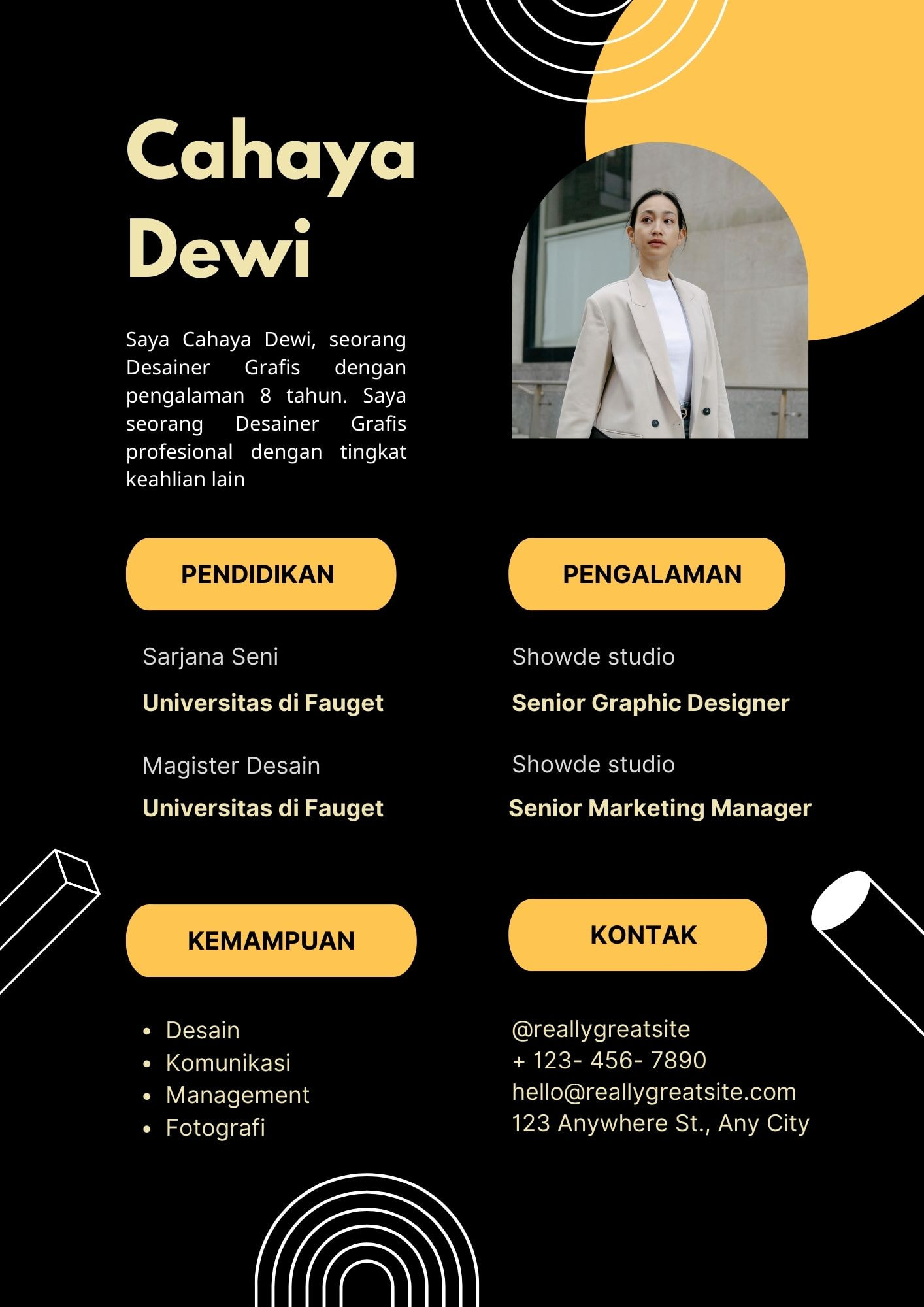 Cara Membuat Daftar Riwayat Hidup yang Menarik di Canva