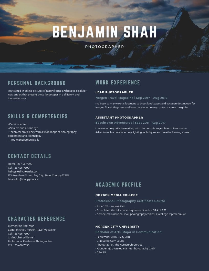 Emphasize career highlights on your resume by using color strategically