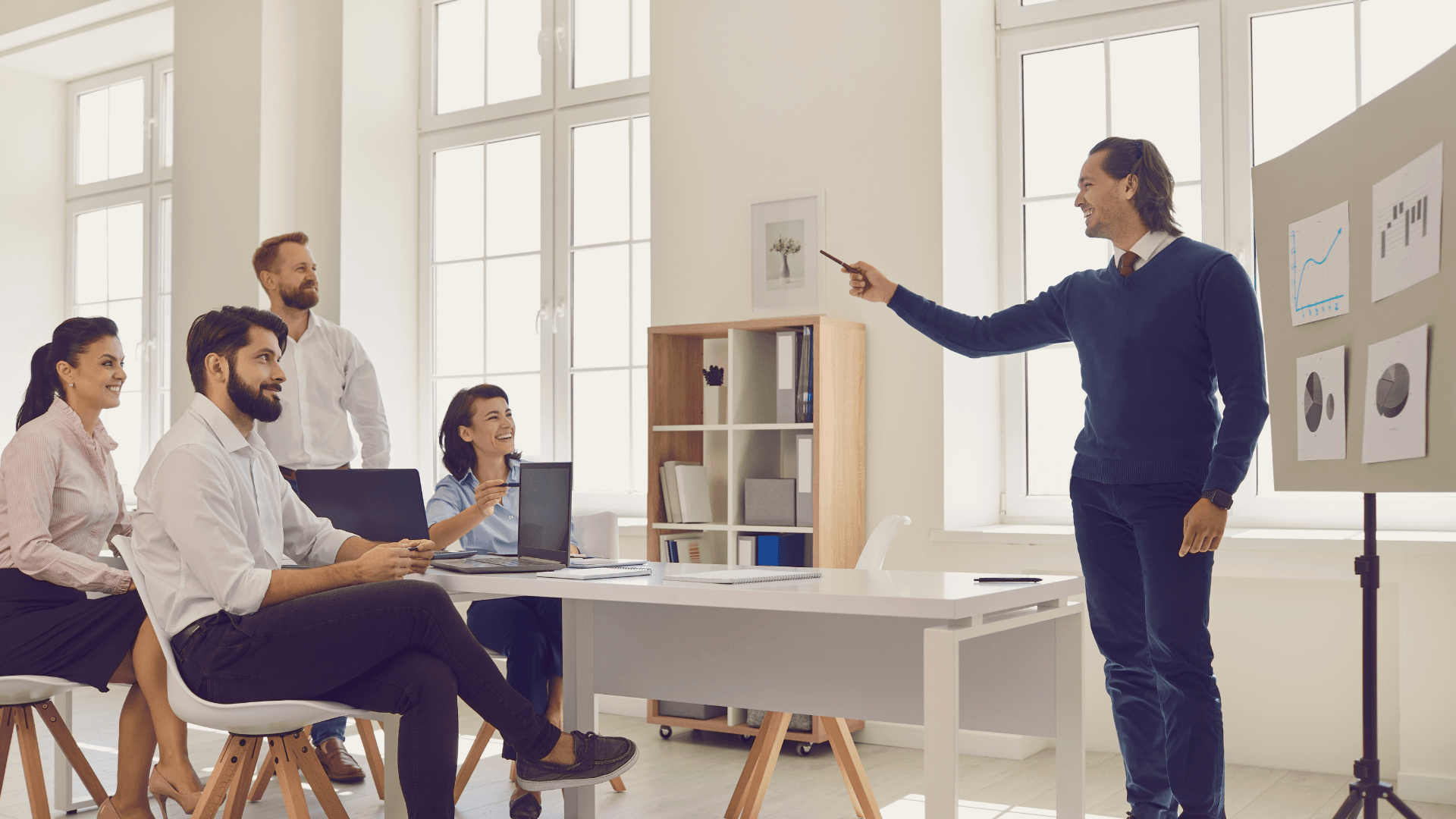Comment faire un pitch de présentation percutant ? | Canva