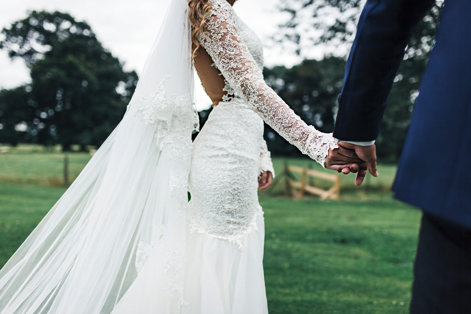 9 Wedding Photography Posing Guide and Tips