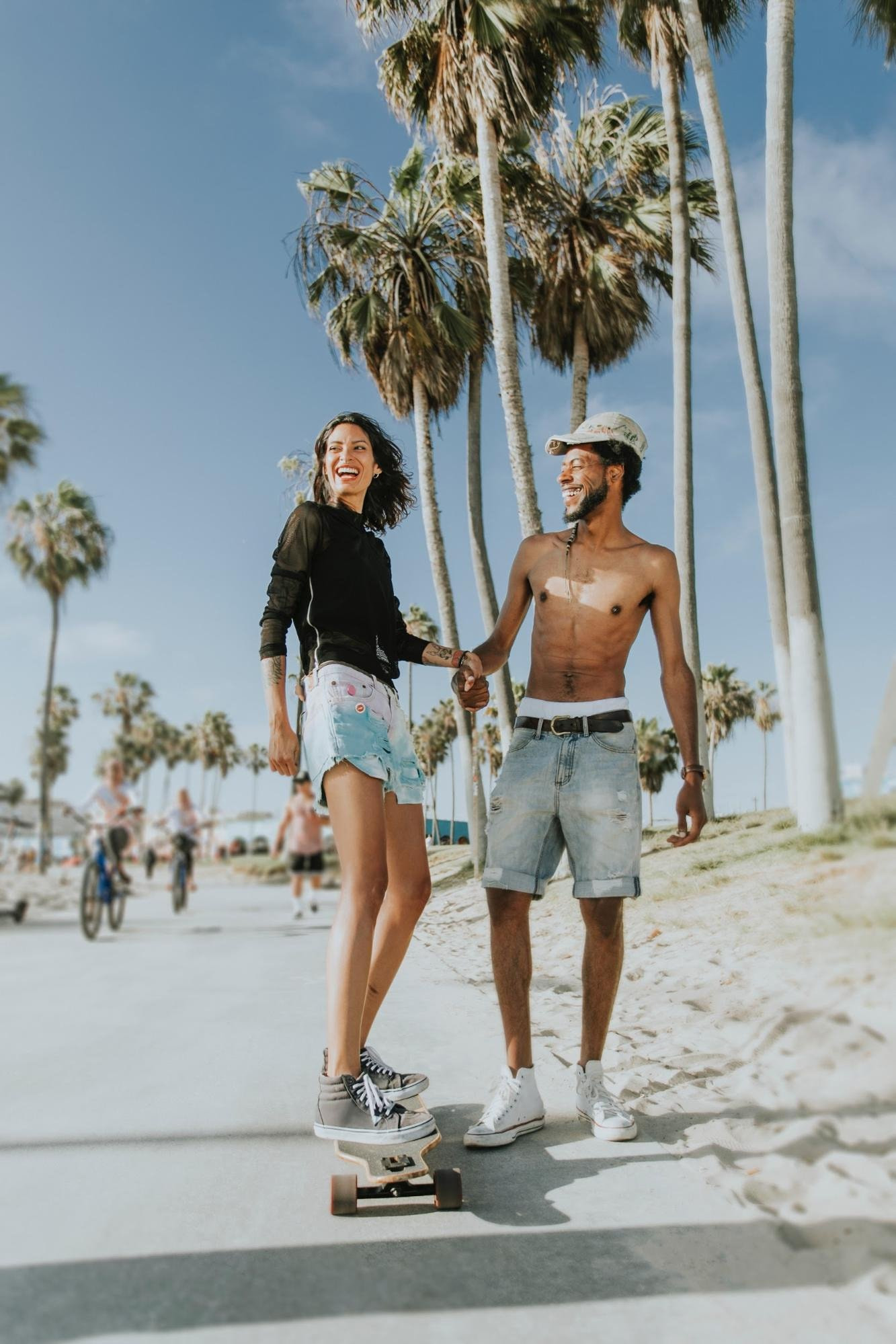 20 couple poses and photography ideas to capture genuinely romantic ...