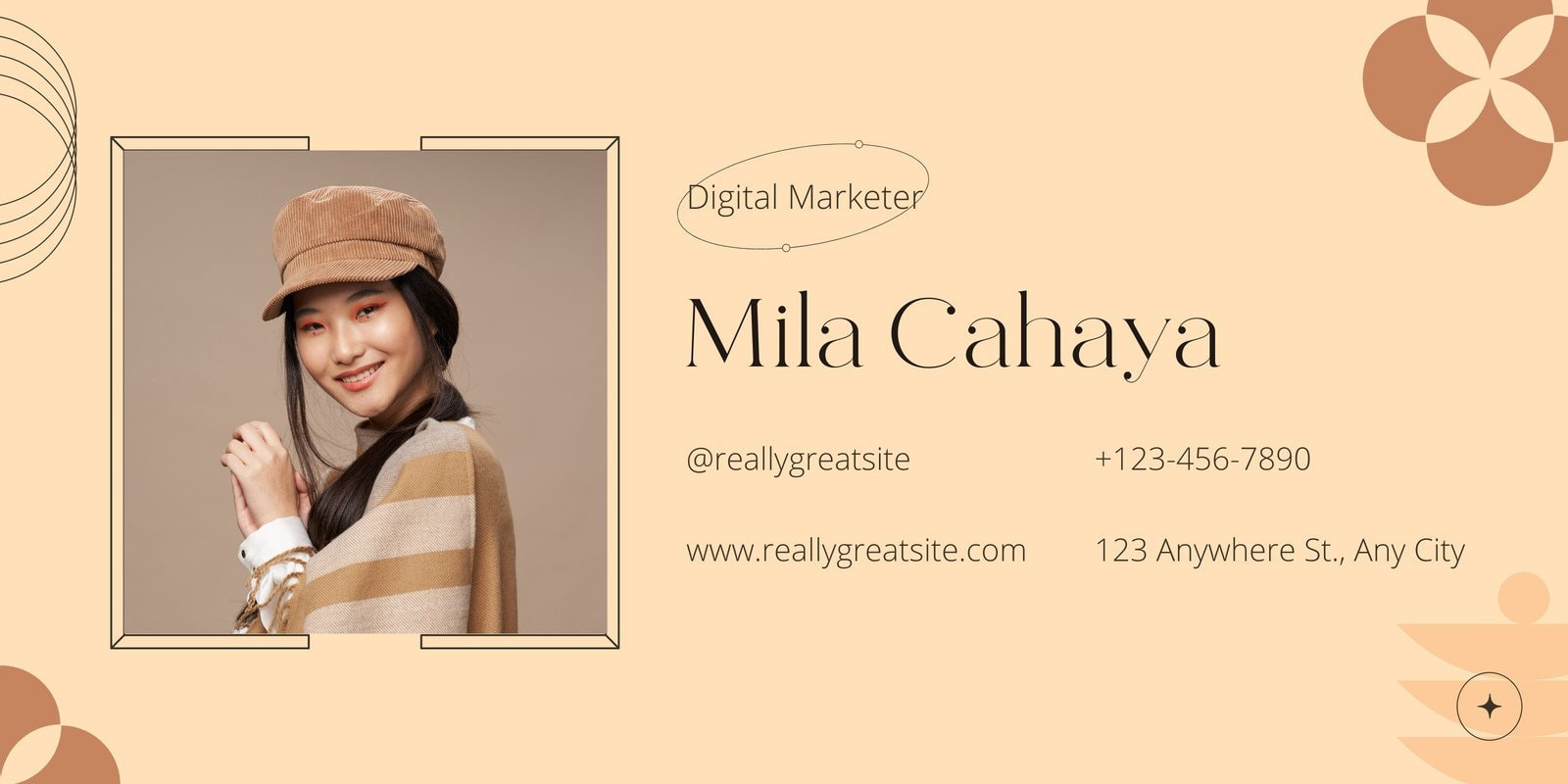 Buat Tanda Tangan Email Mudah dan Gratis | Canva