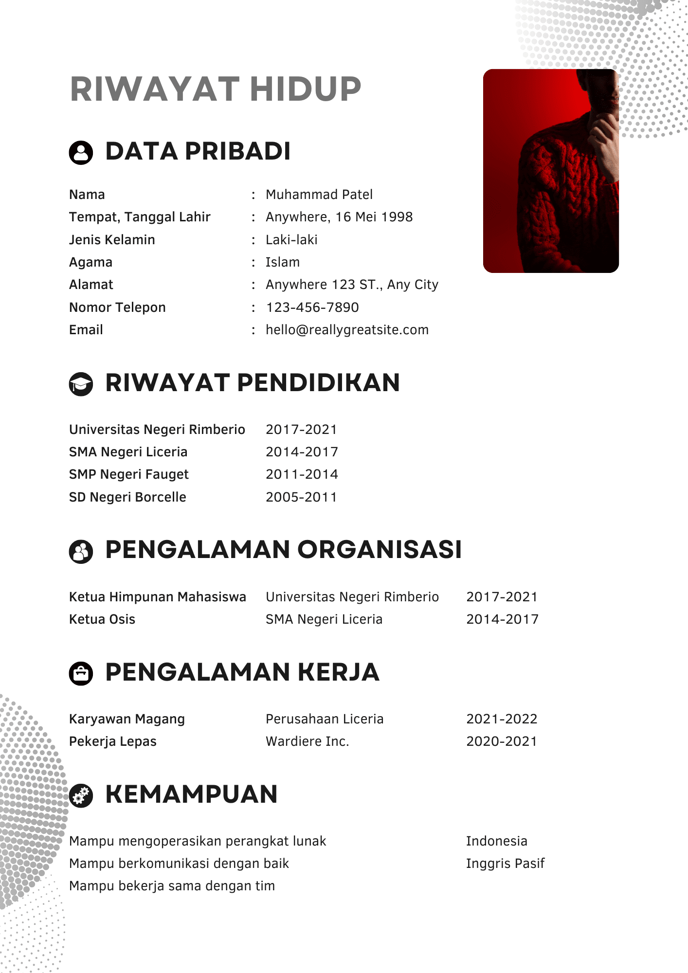 Cara Membuat Daftar Riwayat Hidup yang Menarik di Canva
