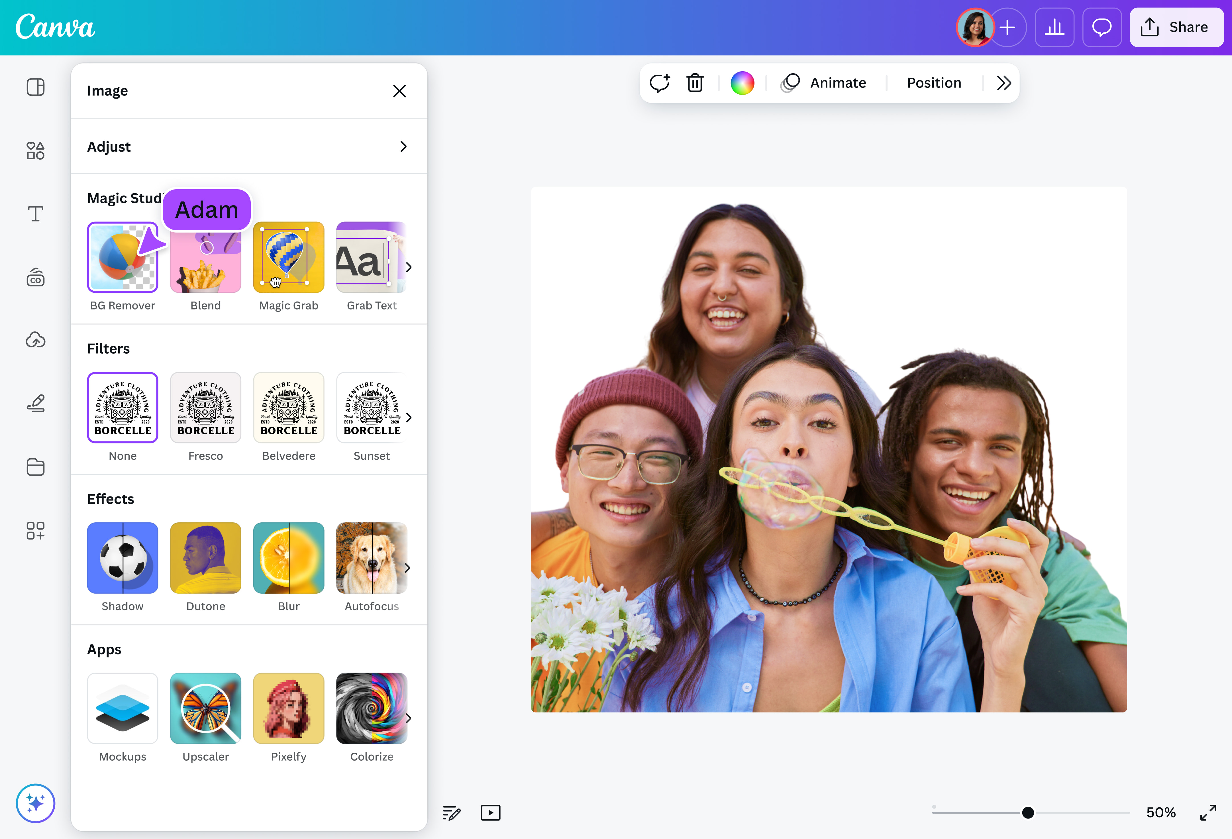 Ponle un fondo blanco a tu foto gratis y online con Canva