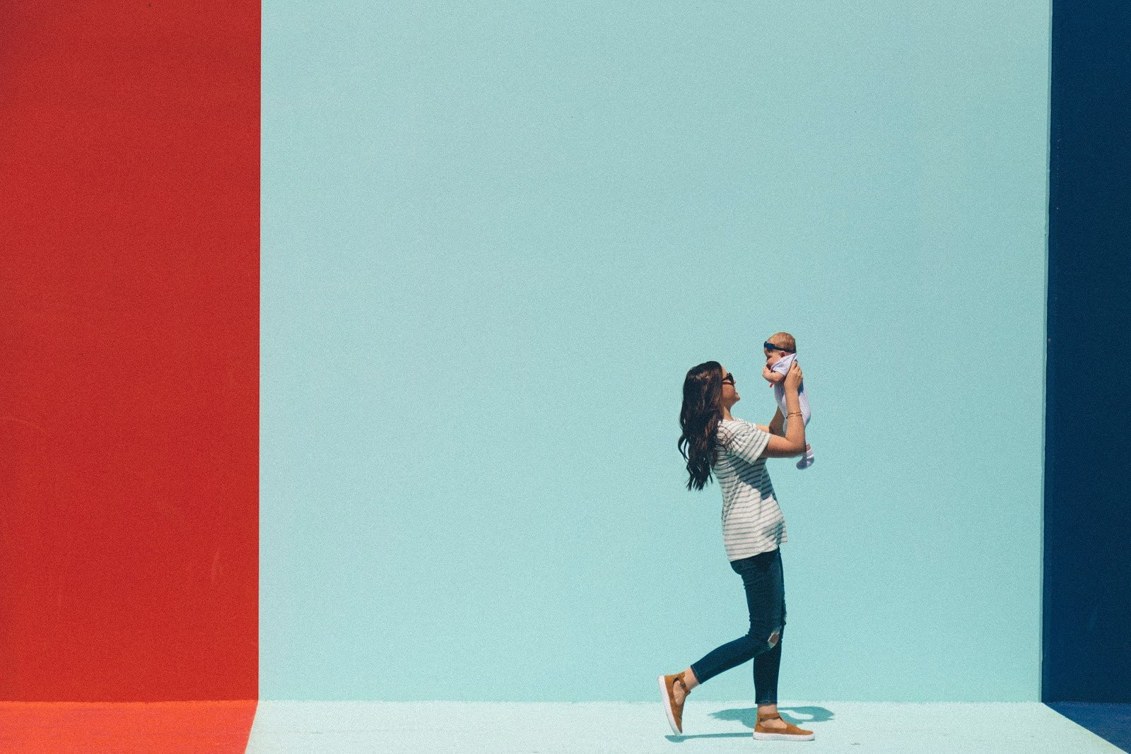 9 Useful Tips to Taking Better Candid Photos