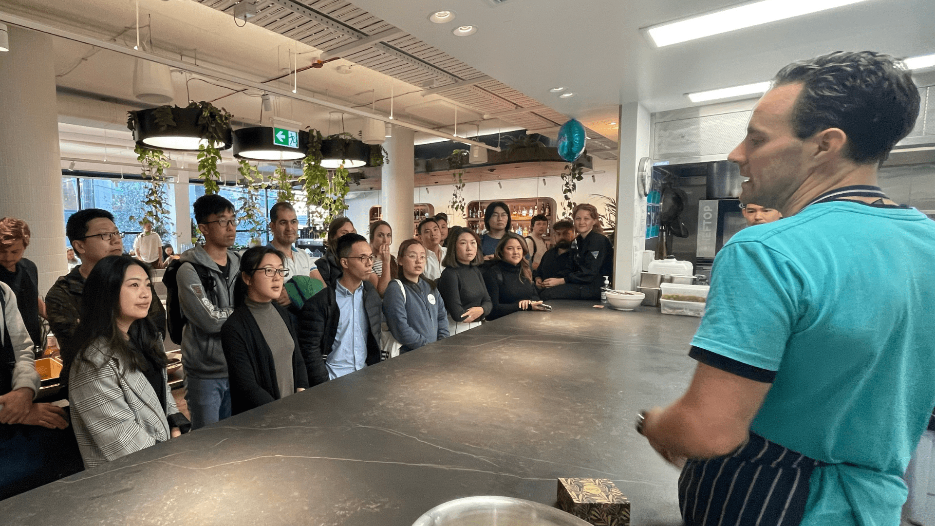 Hari Apresiasi Karyawan: Membanggakan Tim Vibe Canva